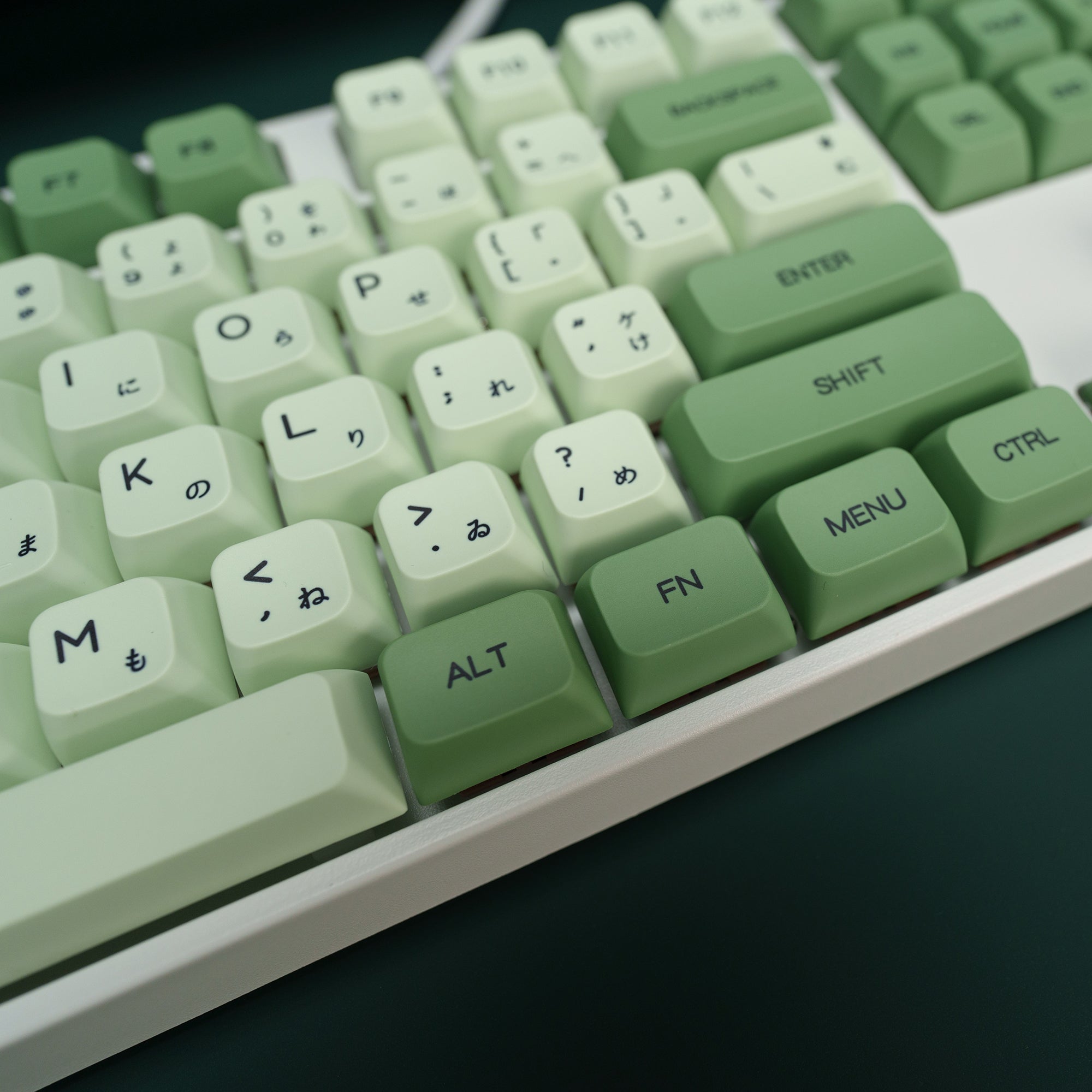 Full Size Mechanical Gaming Keyboard w/ Number Pad – KeyGeak