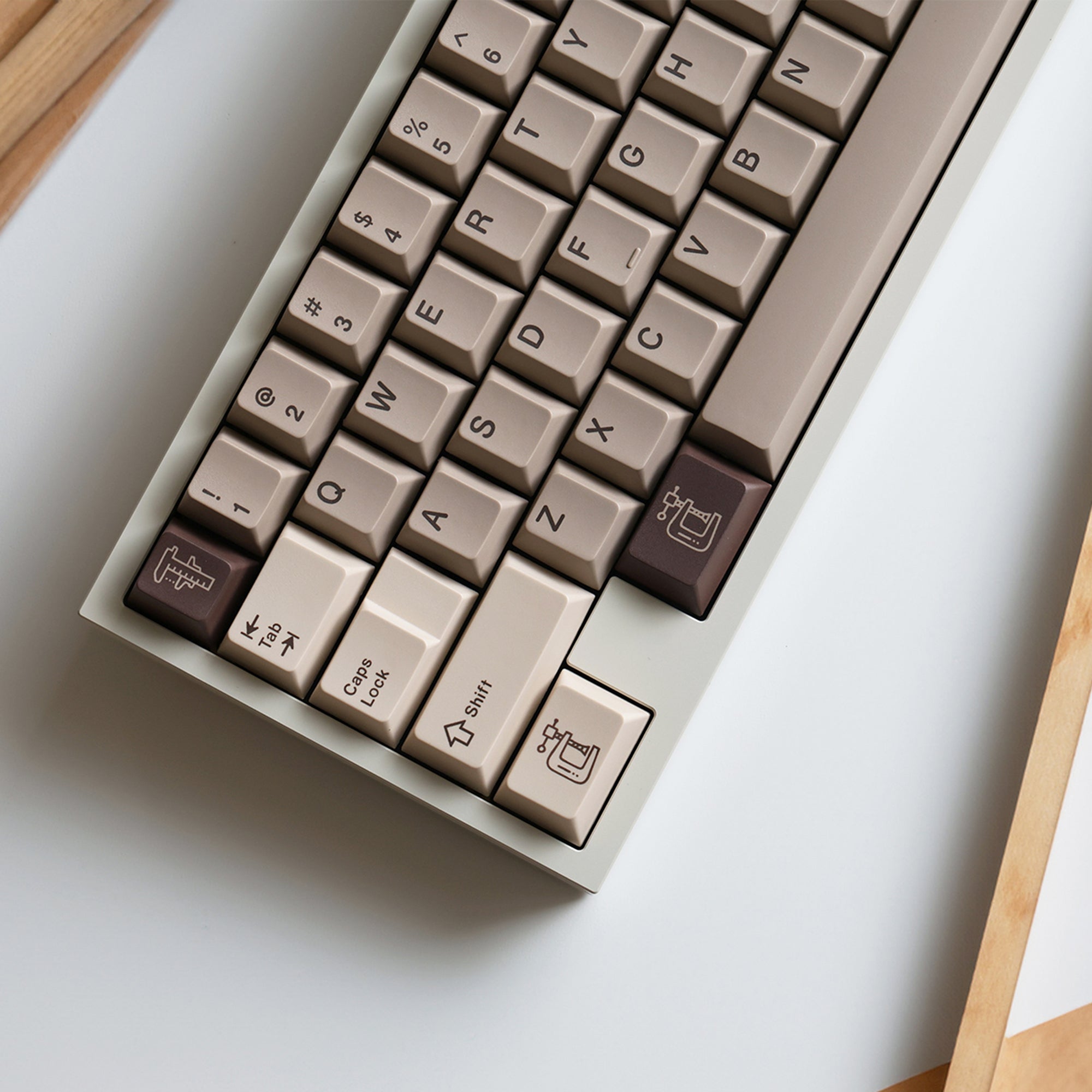 Carpenter Cherry Profile PBT ANSI&ISO Keycaps Set – KeyGeak